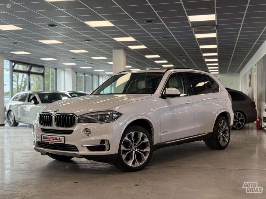 White BMW X5 2015 in Klaipeda, with an engine capacity of 3.00 L and mileage of 145 thousand km for 19500 €, photo 23 on AUTOMOTO.COM.LV