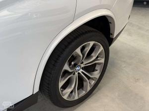 White BMW X5 2015 in Klaipeda, with an engine capacity of 0.00 L and mileage of 145 thousand km for 17950 €, photo 31 on AUTOMOTO.COM.LV