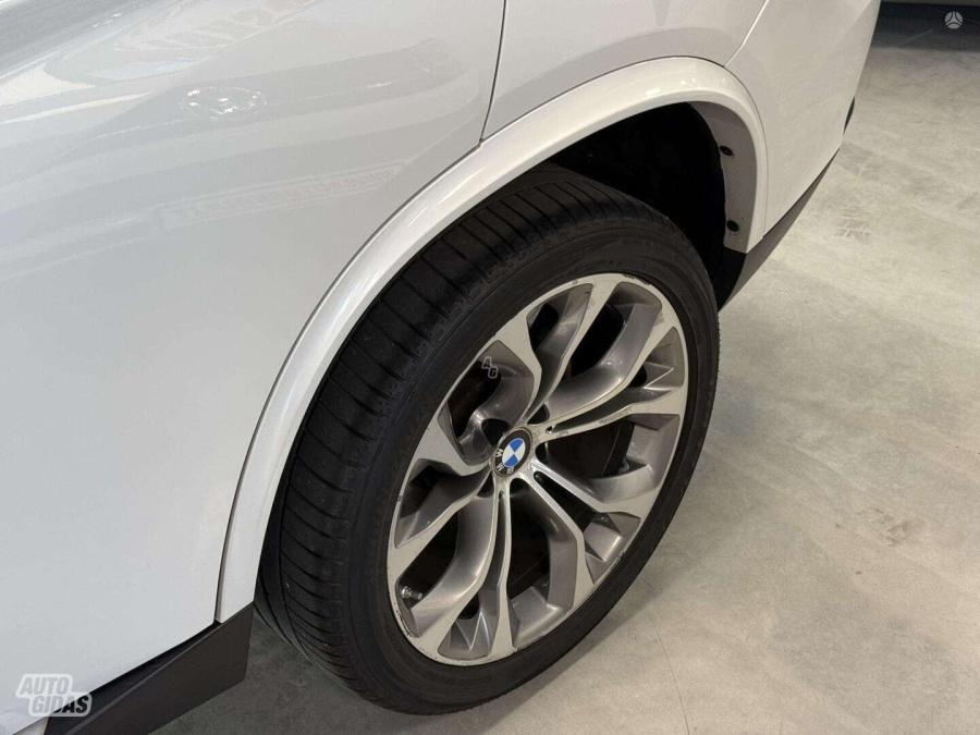 White BMW X5 2015 in Klaipeda, with an engine capacity of 0.00 L and mileage of 145 thousand km for 17950 €, photo 31 on AUTOMOTO.COM.LV