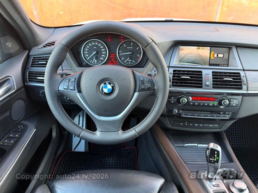 Белый БМВ Х5 2009 в Таллин, объемом двигателя 3.00 л и пробегом 250 тыс. км за 10000 €, фото 9 на AUTOMOTO.COM.LV