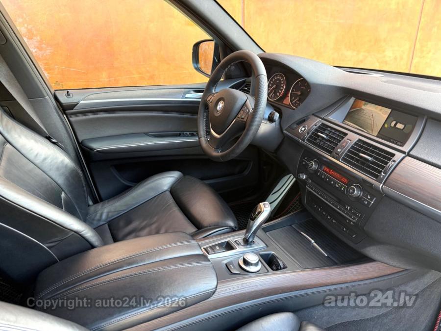 Белый БМВ Х5 2009 в Таллин, объемом двигателя 3.00 л и пробегом 250 тыс. км за 10000 €, фото 12 на AUTOMOTO.COM.LV