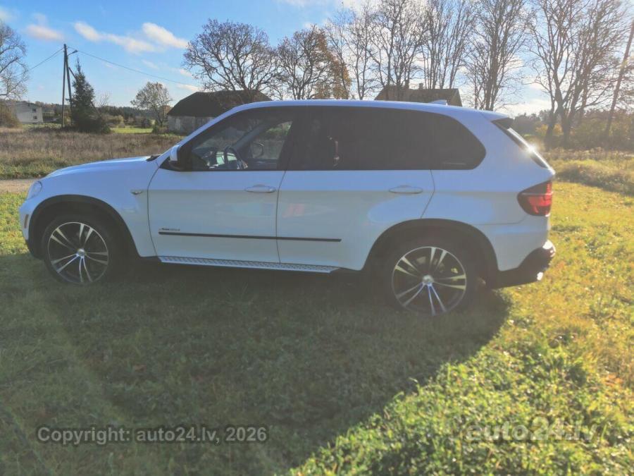 Balts BMW X5 2010 Tallina, ar dzinēja tilpumu 3.00 L un nobraukumu 266 tūkst. km par 11900 €, foto 5 vietnē AUTOMOTO.COM.LV