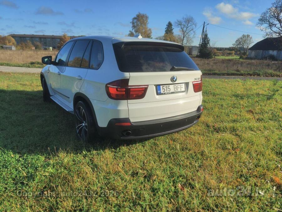 Balts BMW X5 2010 Tallina, ar dzinēja tilpumu 3.00 L un nobraukumu 266 tūkst. km par 11900 €, foto 7 vietnē AUTOMOTO.COM.LV