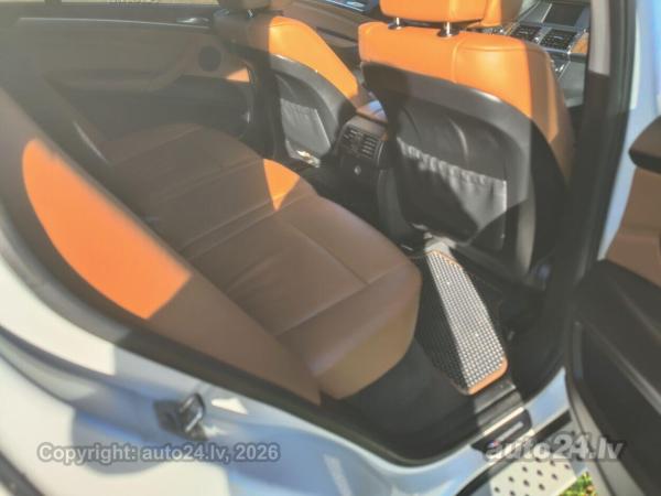 Balts BMW X5 2010 Tallina, ar dzinēja tilpumu 3.00 L un nobraukumu 266 tūkst. km par 11900 €, foto 11 vietnē AUTOMOTO.COM.LV