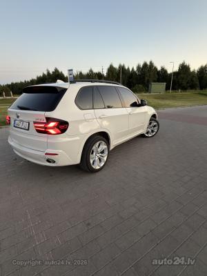 White BMW X5 2010 in Tallinn, with an engine capacity of 3.00 L and mileage of 326 thousand km for 10500 €, photo 8 on AUTOMOTO.COM.LV