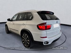 Balts BMW X5 2012 Tallina, ar dzinēja tilpumu 3.00 L un nobraukumu 380 tūkst. km par 14900 €, foto 5 vietnē AUTOMOTO.COM.LV