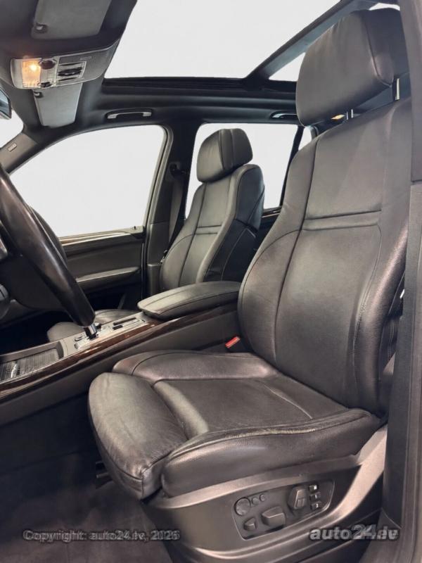 White BMW X5 2012 in Tallinn, with an engine capacity of 3.00 L and mileage of 380 thousand km for 14900 €, photo 8 on AUTOMOTO.COM.LV