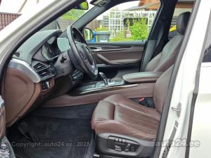 Balts BMW X5 2014 Jehvi, ar dzinēja tilpumu 3.00 L un nobraukumu 337 tūkst. km par 21999 €, foto 14 vietnē AUTOMOTO.COM.LV