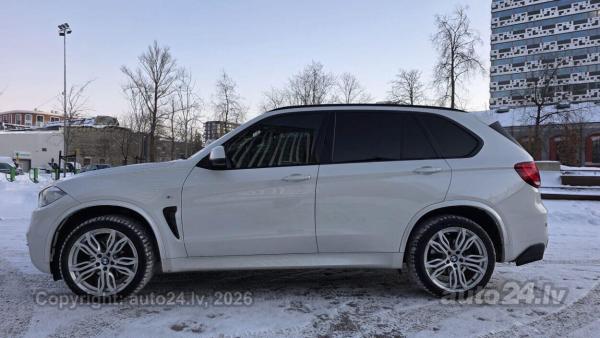 Balts BMW X5 2014 Tallina, ar dzinēja tilpumu 3.00 L un nobraukumu 206 tūkst. km par 27999 €, foto 4 vietnē AUTOMOTO.COM.LV