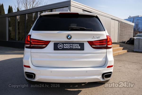 Balts BMW X5 2014 Tallina, ar dzinēja tilpumu 3.00 L un nobraukumu 166 tūkst. km par 25990 €, foto 4 vietnē AUTOMOTO.COM.LV