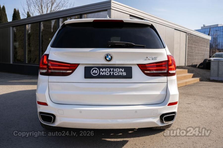 Balts BMW X5 2014 Tallina, ar dzinēja tilpumu 3.00 L un nobraukumu 166 tūkst. km par 25990 €, foto 4 vietnē AUTOMOTO.COM.LV