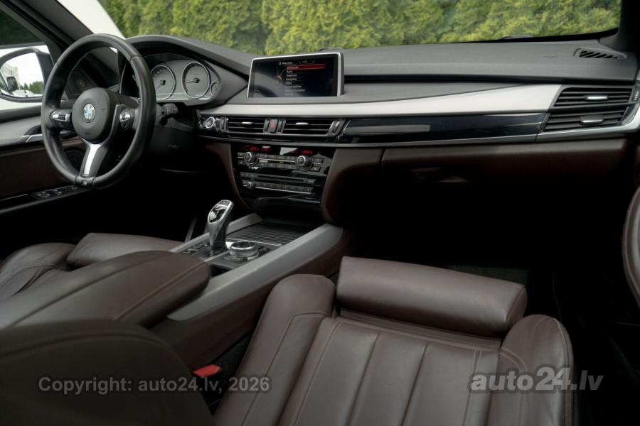 Balts BMW X5 2014 Tallina, ar dzinēja tilpumu 3.00 L un nobraukumu 167 tūkst. km par 21990 €, foto 11 vietnē AUTOMOTO.COM.LV