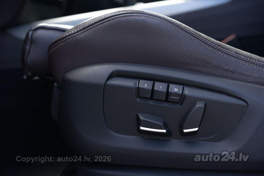 Balts BMW X5 2014 Tallina, ar dzinēja tilpumu 3.00 L un nobraukumu 167 tūkst. km par 21990 €, foto 13 vietnē AUTOMOTO.COM.LV