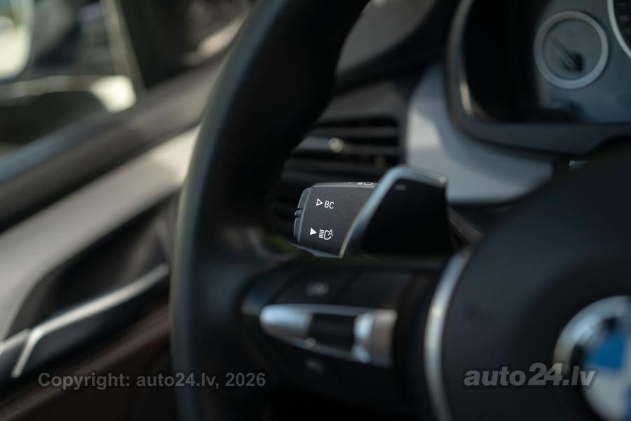 Balts BMW X5 2014 Tallina, ar dzinēja tilpumu 3.00 L un nobraukumu 167 tūkst. km par 21990 €, foto 15 vietnē AUTOMOTO.COM.LV