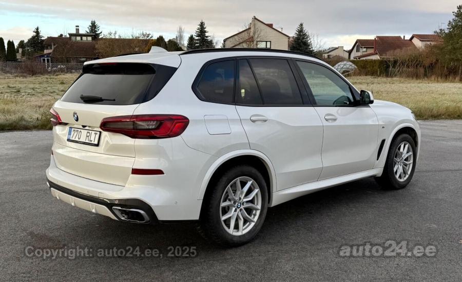 Balts BMW X5 2018 Tallina, ar dzinēja tilpumu 3.00 L un nobraukumu 148 tūkst. km par 37900 €, foto 3 vietnē AUTOMOTO.COM.LV