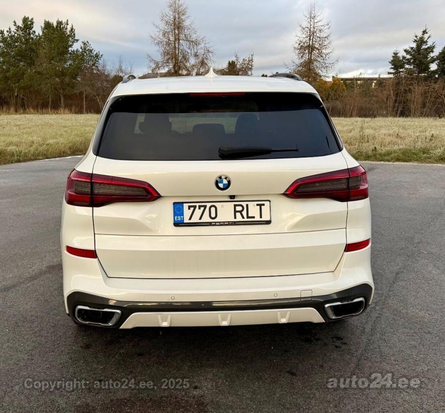 Balts BMW X5 2018 Tallina, ar dzinēja tilpumu 3.00 L un nobraukumu 148 tūkst. km par 37900 €, foto 8 vietnē AUTOMOTO.COM.LV