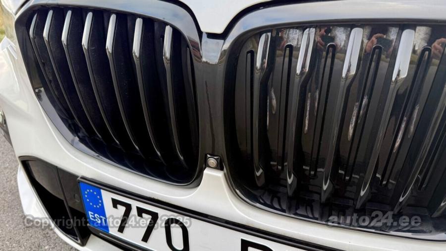 Balts BMW X5 2018 Tallina, ar dzinēja tilpumu 3.00 L un nobraukumu 148 tūkst. km par 37900 €, foto 18 vietnē AUTOMOTO.COM.LV