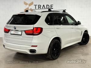 White BMW X5 2018 in Parnu, with an engine capacity of 3.00 L and mileage of 88 thousand km for 36790 €, photo 5 on AUTOMOTO.COM.LV