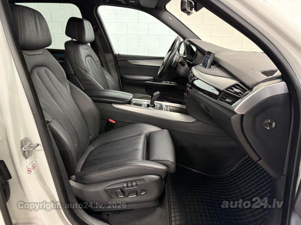 Balts BMW X5 2018 Pērnava, ar dzinēja tilpumu 3.00 L un nobraukumu 88 tūkst. km par 36790 €, foto 11 vietnē AUTOMOTO.COM.LV