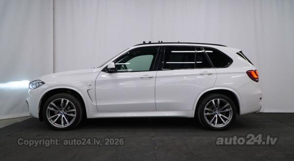 White BMW X5 2018 in Tallinn, with an engine capacity of 3.00 L and mileage of 128 thousand km for 34900 €, photo 3 on AUTOMOTO.COM.LV