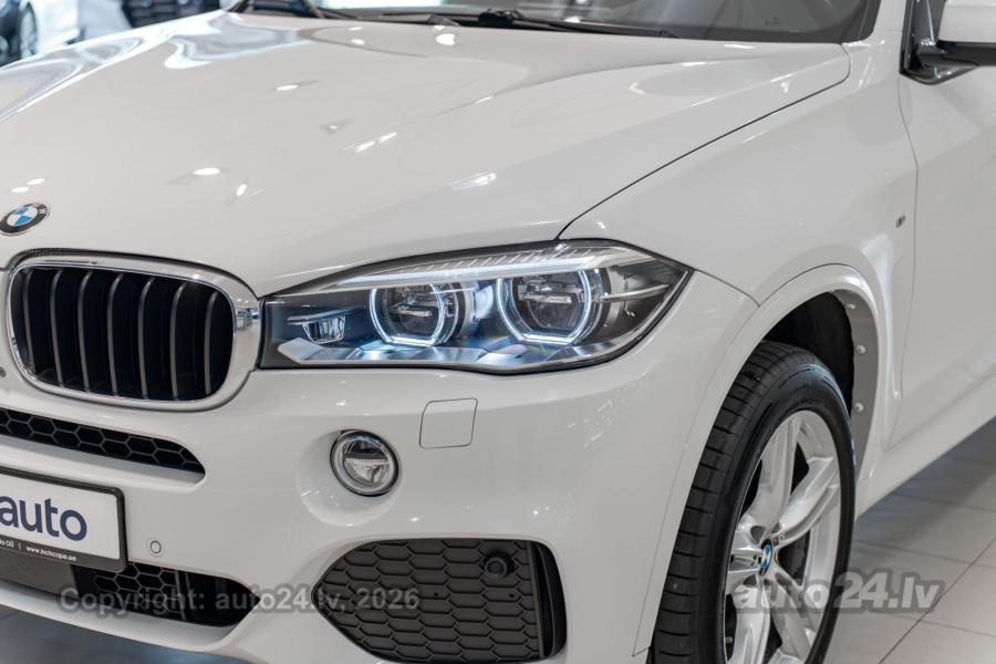 White BMW X5 2018 in Tallinn, with an engine capacity of 3.00 L and mileage of 154 thousand km for 31900 €, photo 19 on AUTOMOTO.COM.LV