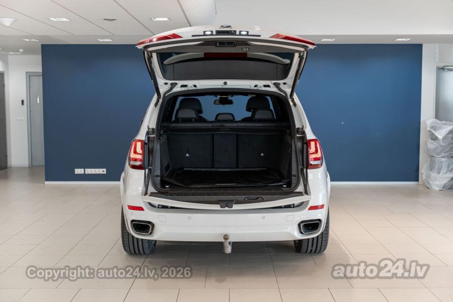 White BMW X5 2018 in Tallinn, with an engine capacity of 3.00 L and mileage of 154 thousand km for 31900 €, photo 21 on AUTOMOTO.COM.LV