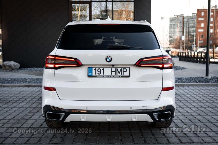 Balts BMW X5 2019 Tallina, ar dzinēja tilpumu 3.00 L un nobraukumu 198 tūkst. km par 38900 €, foto 6 vietnē AUTOMOTO.COM.LV
