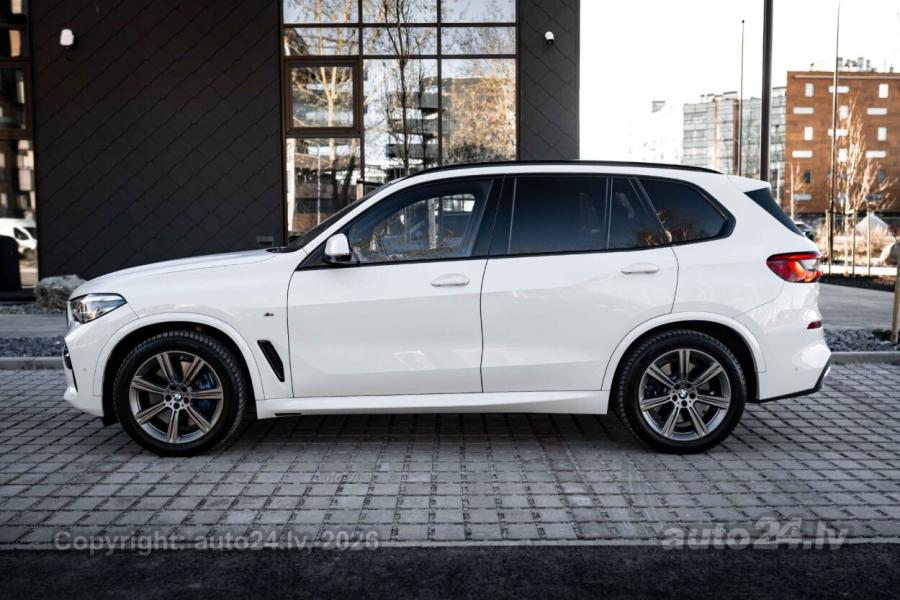 Balts BMW X5 2019 Tallina, ar dzinēja tilpumu 3.00 L un nobraukumu 198 tūkst. km par 38900 €, foto 8 vietnē AUTOMOTO.COM.LV