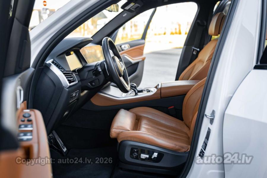 Balts BMW X5 2019 Tallina, ar dzinēja tilpumu 3.00 L un nobraukumu 198 tūkst. km par 38900 €, foto 13 vietnē AUTOMOTO.COM.LV