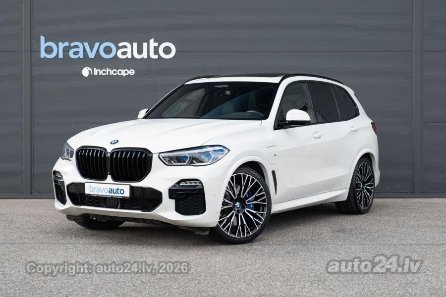 Balts BMW X5 2020 Tartu, ar dzinēja tilpumu 3.00 L un nobraukumu 96 tūkst. km par 48900 €, foto 1 vietnē AUTOMOTO.COM.LV