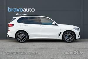 Balts BMW X5 2020 Tartu, ar dzinēja tilpumu 3.00 L un nobraukumu 96 tūkst. km par 48900 €, foto 5 vietnē AUTOMOTO.COM.LV