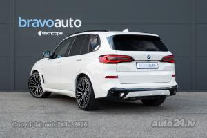 Balts BMW X5 2020 Tartu, ar dzinēja tilpumu 3.00 L un nobraukumu 96 tūkst. km par 48900 €, foto 7 vietnē AUTOMOTO.COM.LV
