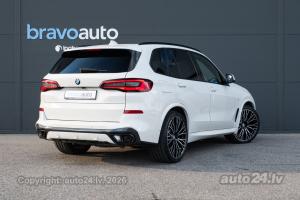 Balts BMW X5 2020 Tartu, ar dzinēja tilpumu 3.00 L un nobraukumu 96 tūkst. km par 48900 €, foto 9 vietnē AUTOMOTO.COM.LV