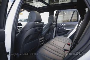 Balts BMW X5 2020 Tartu, ar dzinēja tilpumu 3.00 L un nobraukumu 96 tūkst. km par 48900 €, foto 14 vietnē AUTOMOTO.COM.LV