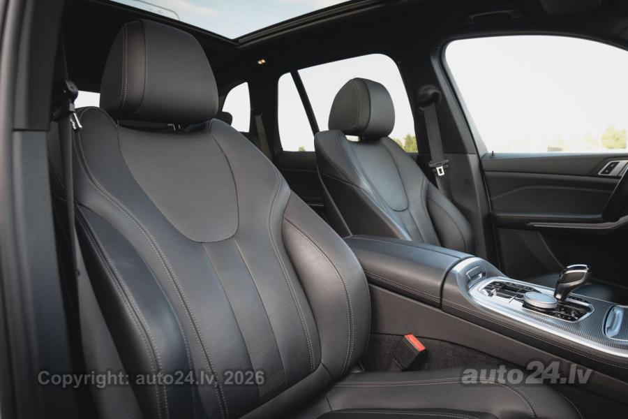 Balts BMW X5 2020 Tartu, ar dzinēja tilpumu 3.00 L un nobraukumu 96 tūkst. km par 48900 €, foto 16 vietnē AUTOMOTO.COM.LV