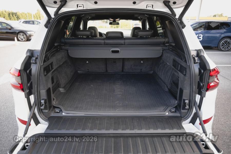 Balts BMW X5 2020 Tartu, ar dzinēja tilpumu 3.00 L un nobraukumu 96 tūkst. km par 48900 €, foto 26 vietnē AUTOMOTO.COM.LV