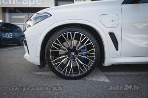 Balts BMW X5 2020 Tartu, ar dzinēja tilpumu 3.00 L un nobraukumu 96 tūkst. km par 48900 €, foto 27 vietnē AUTOMOTO.COM.LV