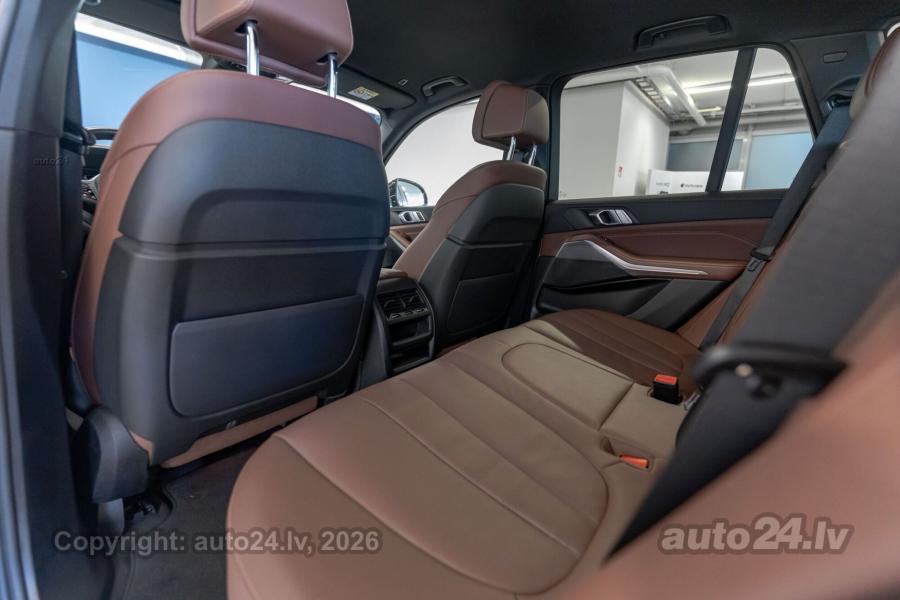 White BMW X5 2022 in Tallinn, with an engine capacity of 3.00 L and mileage of 62 thousand km for 63900 €, photo 9 on AUTOMOTO.COM.LV