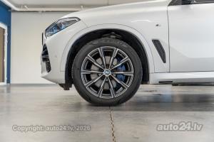 White BMW X5 2022 in Tallinn, with an engine capacity of 3.00 L and mileage of 62 thousand km for 63900 €, photo 22 on AUTOMOTO.COM.LV