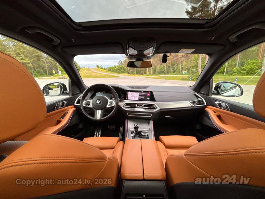 White BMW X5 2023 in Tallinn, with an engine capacity of 3.00 L and mileage of 38 thousand km for 64900 €, photo 9 on AUTOMOTO.COM.LV