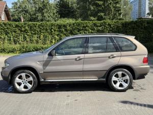 Yellow BMW X5 2005 in Riga, with an engine capacity of 4.40 L and mileage of 310 thousand km for 3700 €, photo 9 on AUTOMOTO.COM.LV