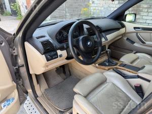 Yellow BMW X5 2005 in Riga, with an engine capacity of 4.40 L and mileage of 310 thousand km for 3700 €, photo 11 on AUTOMOTO.COM.LV
