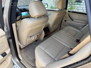 Yellow BMW X5 2005 in Riga, with an engine capacity of 4.40 L and mileage of 310 thousand km for 3700 €, photo 12 on AUTOMOTO.COM.LV