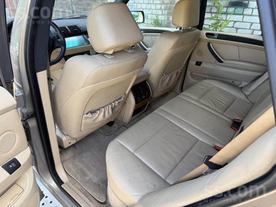 Yellow BMW X5 2005 in Riga, with an engine capacity of 4.40 L and mileage of 310 thousand km for 3700 €, photo 12 on AUTOMOTO.COM.LV