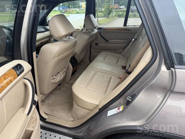 Dzeltens BMW X5 2006 Rīga, ar dzinēja tilpumu 4.40 L un nobraukumu 320 tūkst. km par 4600 €, foto 10 vietnē AUTOMOTO.COM.LV