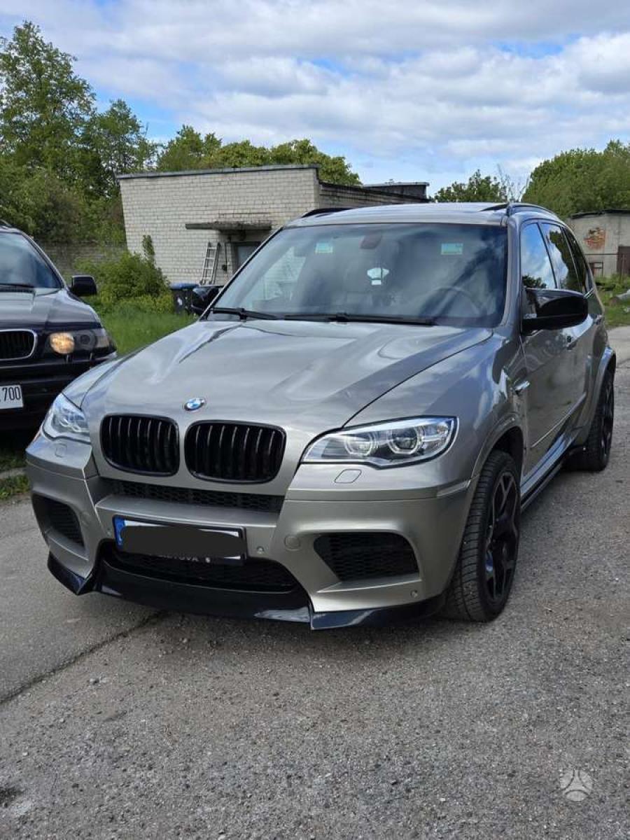 Yellow BMW X5 2007 in Silute, with an engine capacity of 4.80 L and mileage of 340 thousand km for 10400 €, photo 2 on AUTOMOTO.COM.LV