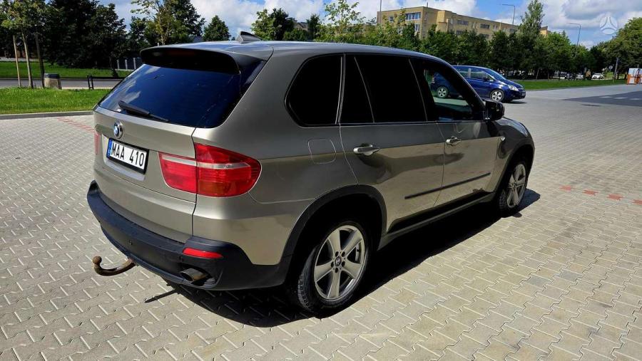 Dzeltens BMW X5 2007 Šauļi, ar dzinēja tilpumu 2.99 L un nobraukumu 338 tūkst. km par 6500 €, foto 7 vietnē AUTOMOTO.COM.LV