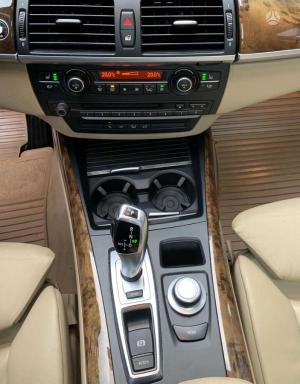 Dzeltens BMW X5 2007 Marijampole, ar dzinēja tilpumu 2.99 L un nobraukumu 243 tūkst. km par 8750 €, foto 26 vietnē AUTOMOTO.COM.LV