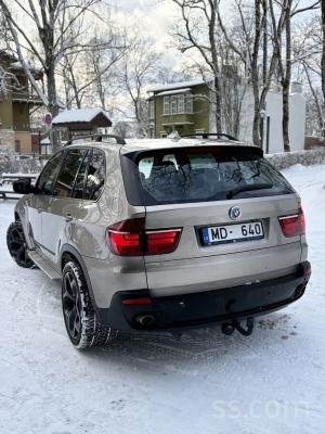 Dzeltens BMW X5 2008 Kuldīga, ar dzinēja tilpumu 3.00 L un nobraukumu 0 tūkst. km par 9900 €, foto 5 vietnē AUTOMOTO.COM.LV