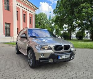 Dzeltens BMW X5 2008 Jelgava, ar dzinēja tilpumu 3.00 L un nobraukumu 297 tūkst. km par 6990 €, foto  vietnē AUTOMOTO.COM.LV